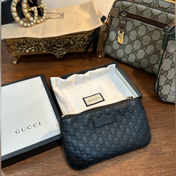Gucci | Bags | Gucci Microguccissima Key Ring Coin Case Black | Poshmark